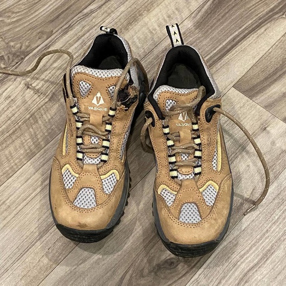 Vasque | Shoes | Vasque Womens 65 Low Top Hiking Shoes | Poshmark